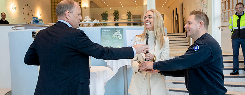 Man spiller hinanden gode